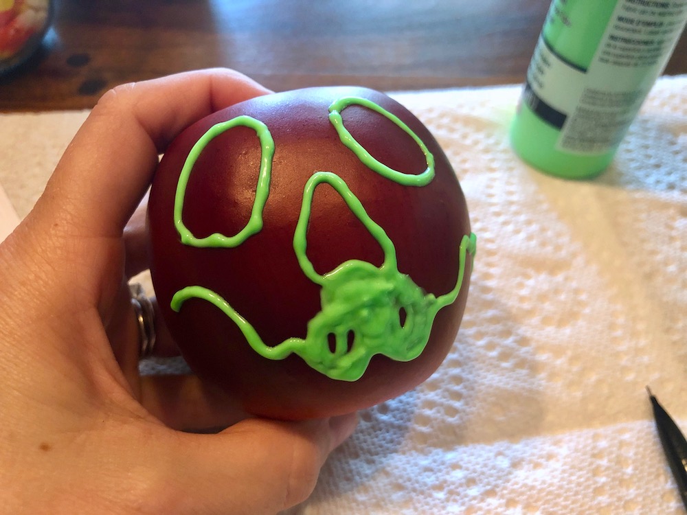 You'll Die Over This Magical Snow White Poison Apple Prop - Redhead ...