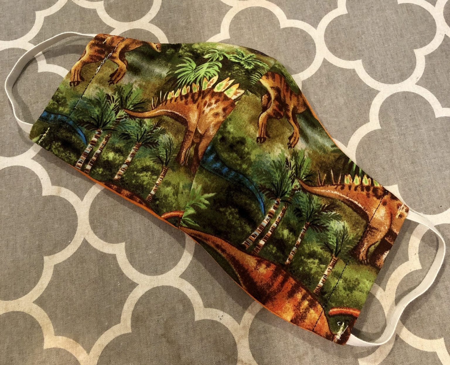 Free Face Mask Pattern & DIY Tutorial with Pocket for Surgical Insert ...